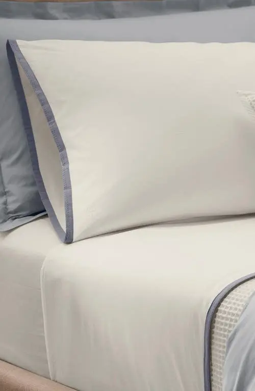 BOLL & BRANCH Framed Percale Pillowcases - White/ Bay