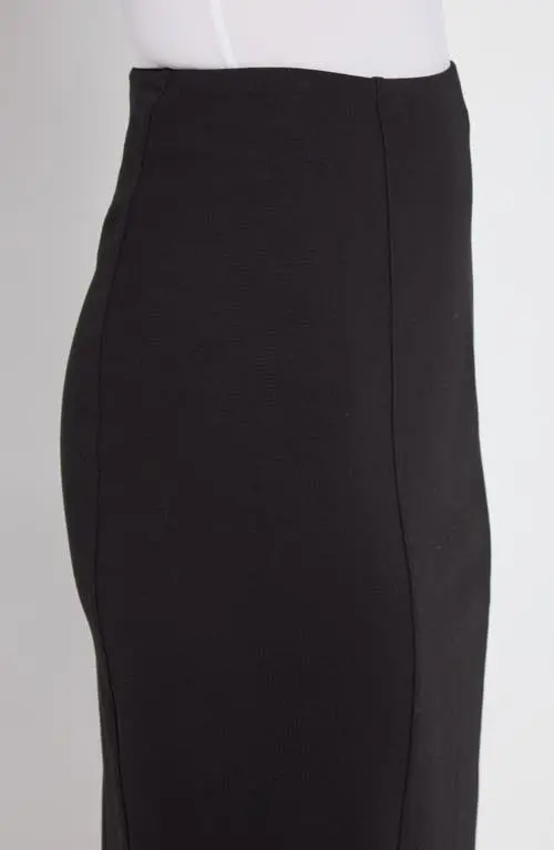Lyssé Pencil Skirt With Interior Smoothing Waistband