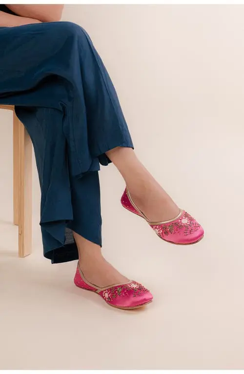 FUCHSIA Matilda Embroidered Jutti Flat