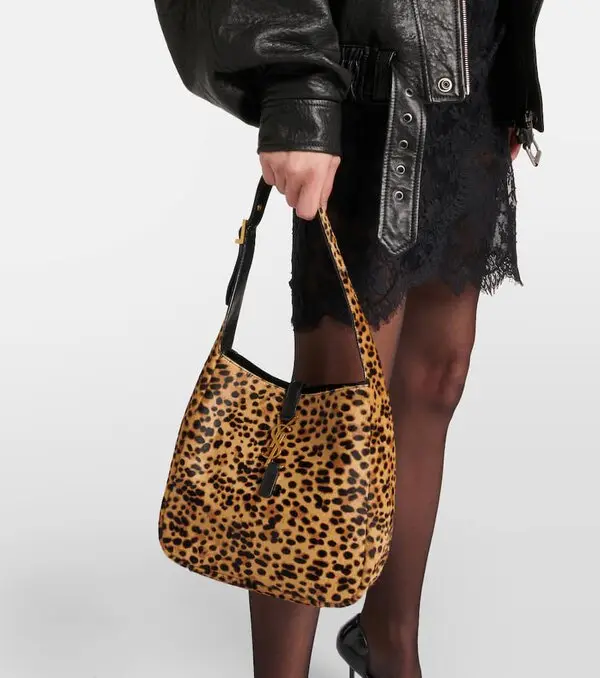 Saint Laurent Le 5 À 7 Small Shoulder Bag - Brown