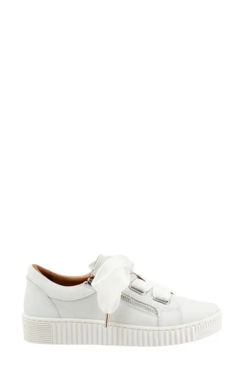 Eos Jovi Bow Sneakers