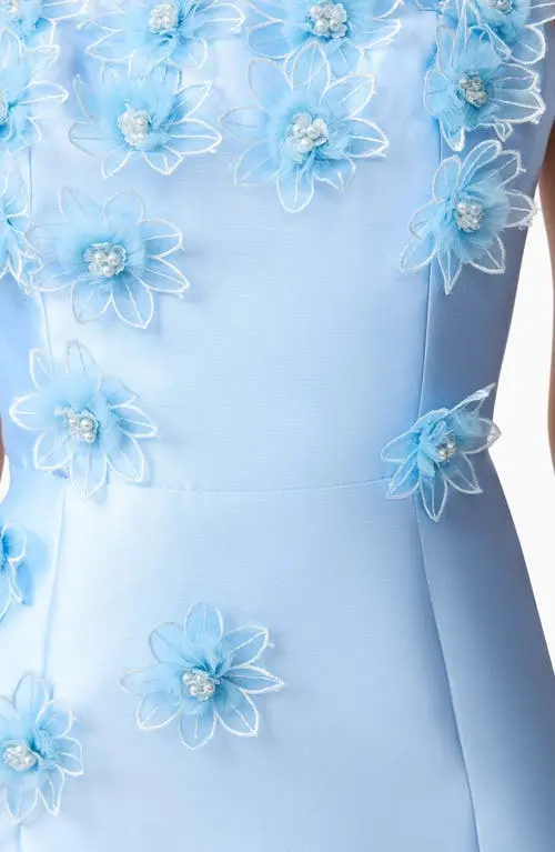 ELLIATT Elder 3d Floral Dress - Light Blue