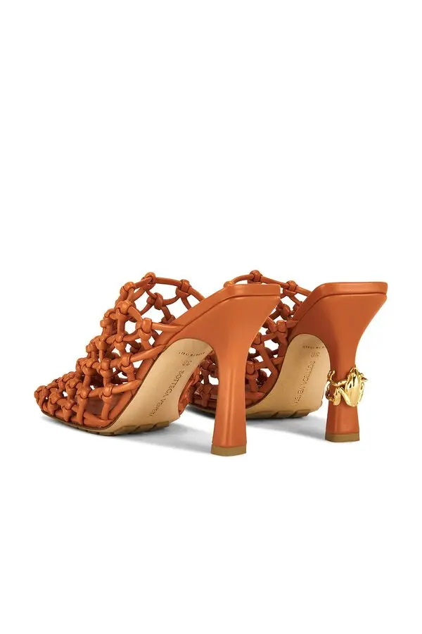 Bottega Veneta Mule Pump With Gold-tone Frog Accessory