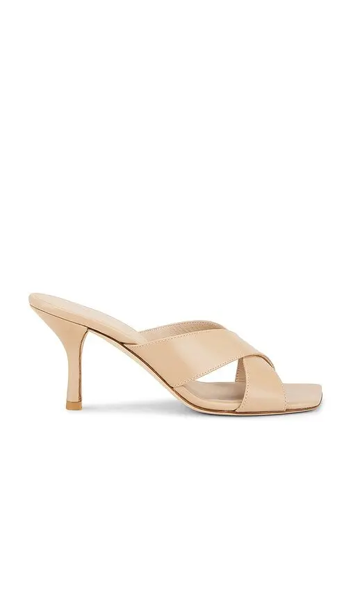 STUART WEITZMAN Dayna Slide 75