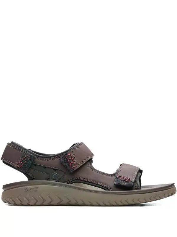 Clarks Wesley Bay Sandals - Brown