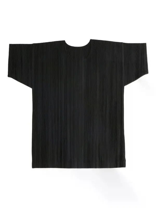 Issey Miyake Plissé-effect T-shirt - Black
