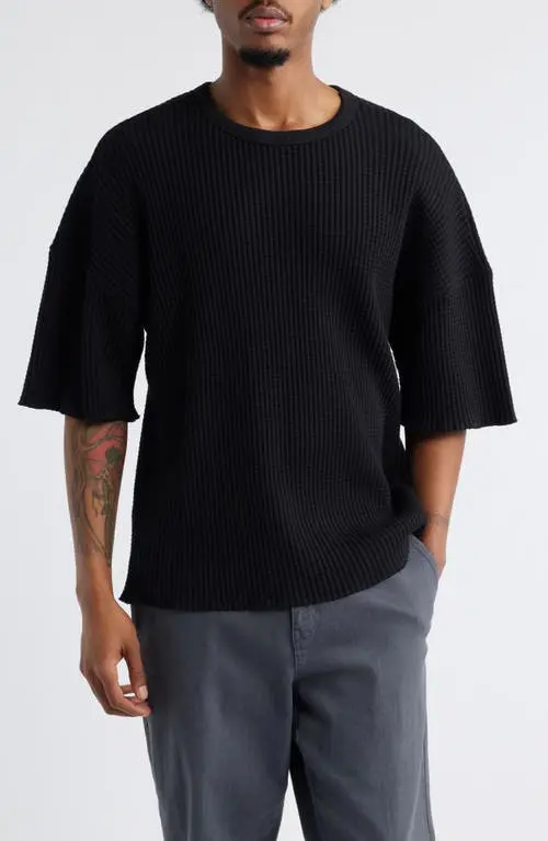 STANDARD ISSUE Oversize Thermal Knit T-shirt - Black