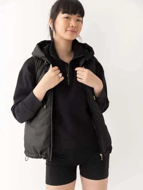 HONORS The Hooded Vest - Black