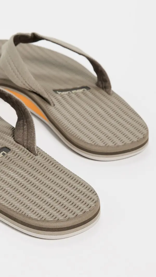 HARI MARI Dunes Flip Flops - Moss