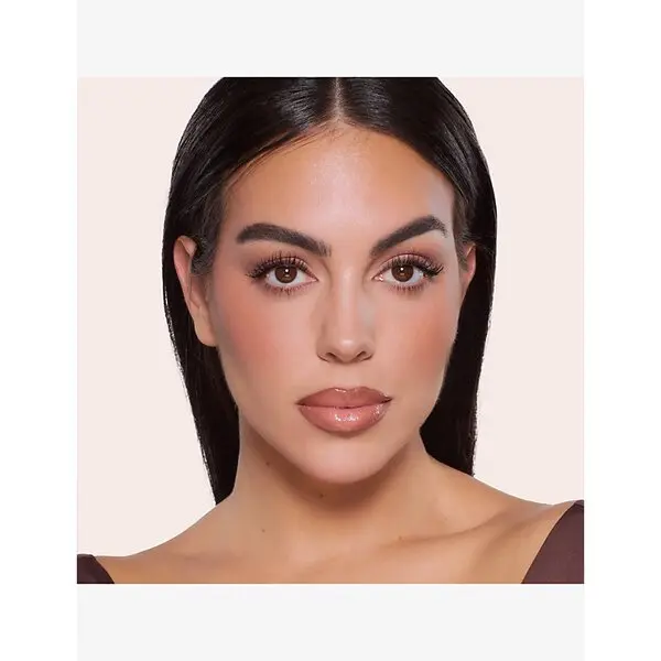 Charlotte Tilbury Supernudes Shapewear Brush