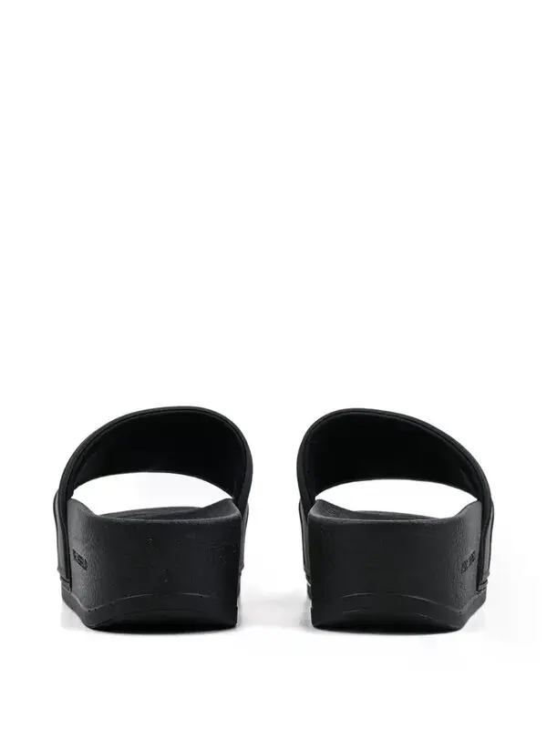 Karl Lagerfeld Kondo 2.0 Slides