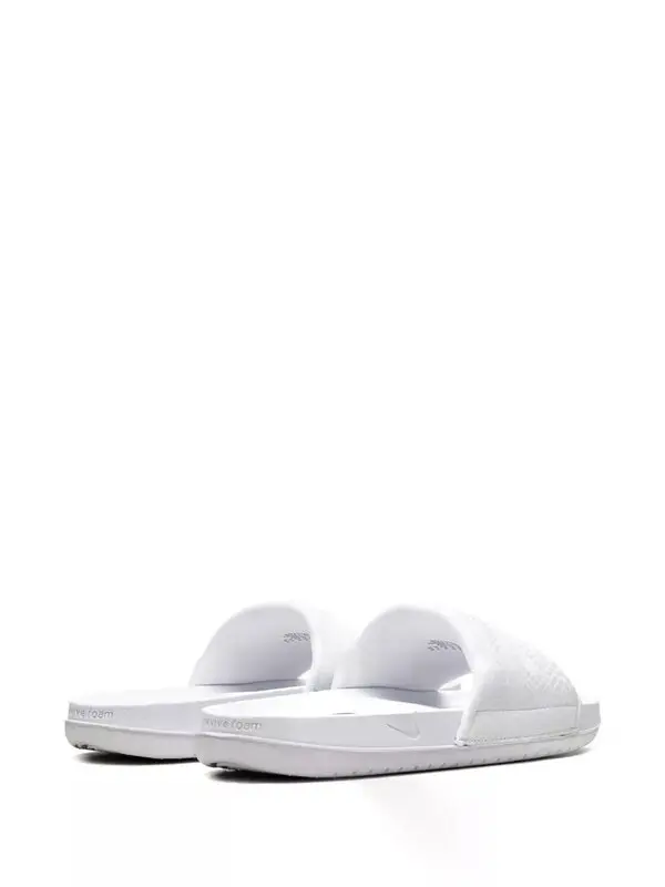 Nike Kobe Offcourt Triple Slides - White