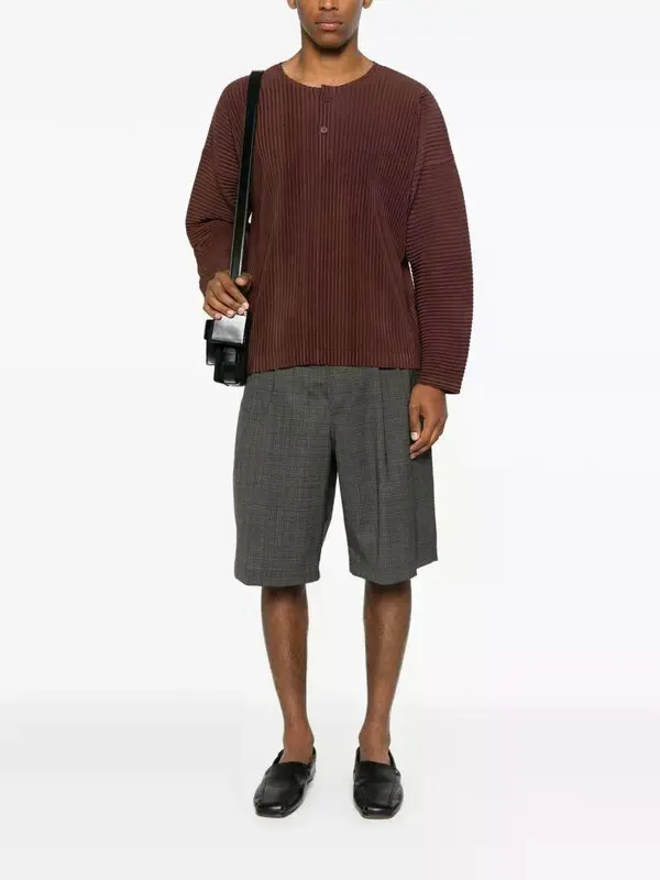 Issey Miyake Plissé-effect T-shirt