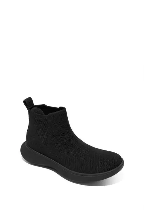 Vivaia Round-toe Slip-on Sneaker Boots - Solid Black