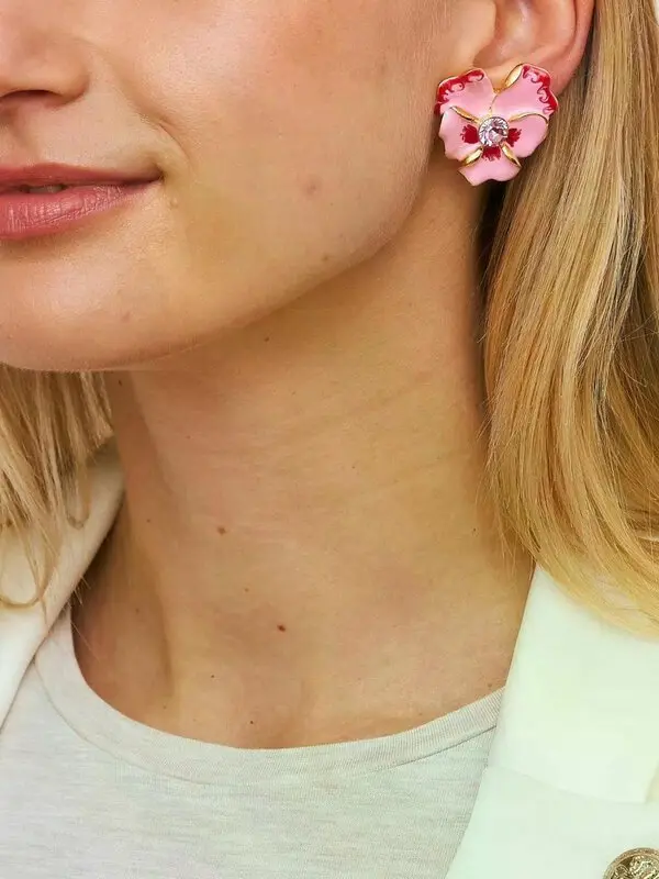 KENNETH JAY LANE Flower Clip-on Earrings