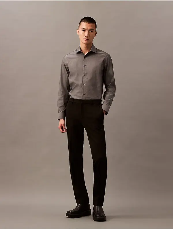 slim fit dress slacks Calvin Klein Men's Steel Classic Regular Non Iron Stretch Performance main image 0