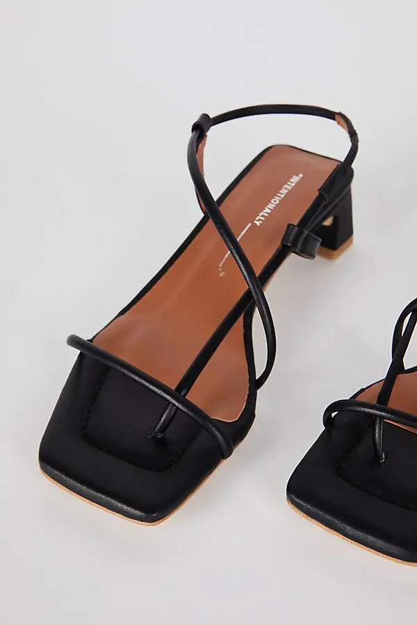 Intentionally Blank Anca Slingback Heels