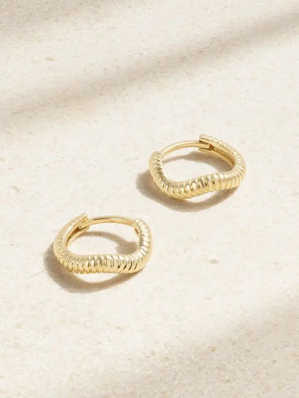 STONE AND STRAND Freddie 14-karat Hoop Earrings - Gold