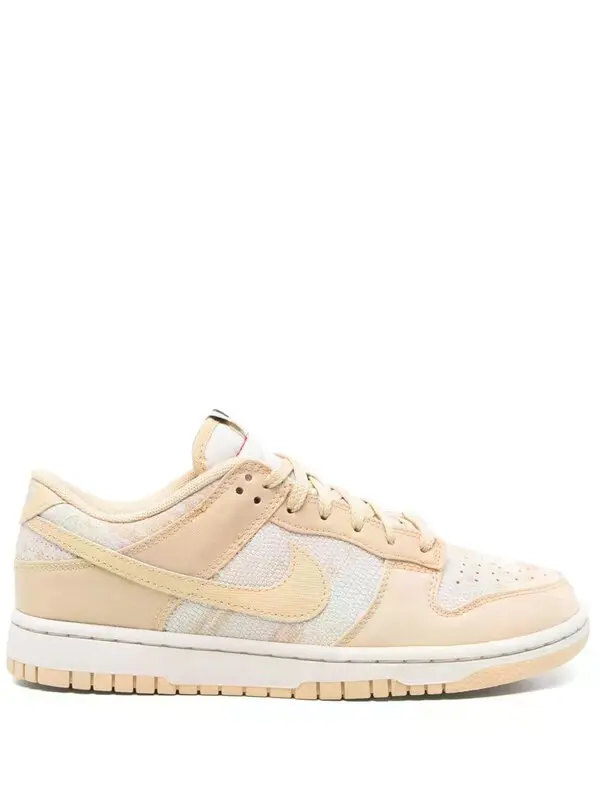 Nike Dunk Low Lace-up Sneakers