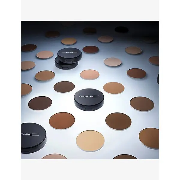MAC COSMETICS Studio Fix Powder Plus Foundation 12g - Nc5