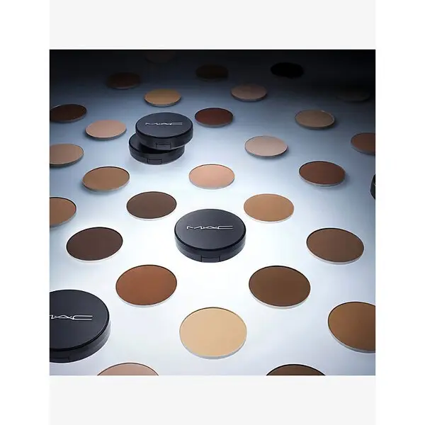 MAC COSMETICS Studio Fix Powder Plus Foundation 12g - Nc63