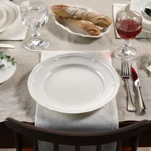 VILLEROY & BOCH Manoir 18 Piece Set