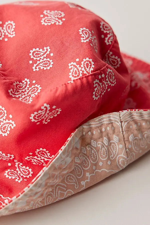 Free People Paisley Bandana Bucket Hat - Red | Editorialist display picture 1