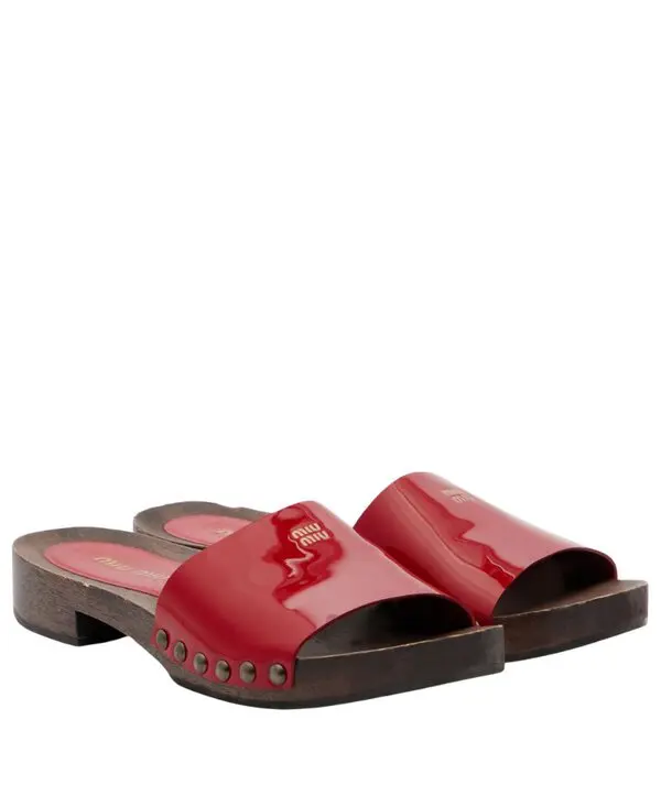 Miu Miu Logo Patent Leather Clogs - Red