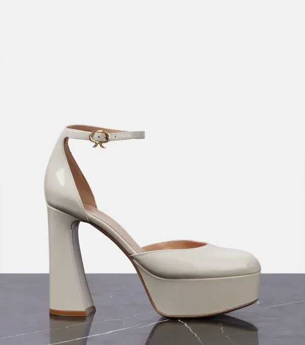 GIANVITO ROSSI Hilary Platform Pumps - White