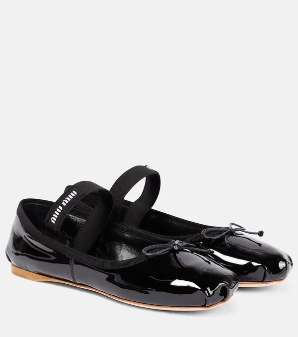 Miu Miu Logo Patent Leather Ballet Flats - Black