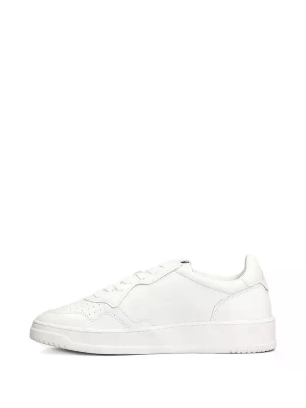 AUTRY Medalist Lace-up Sneakers - White
