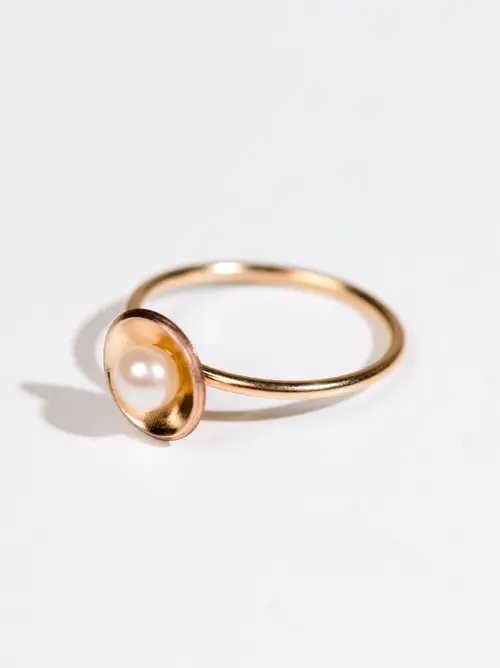 ABLE Emma Pearl Dish Ring - Goldilled