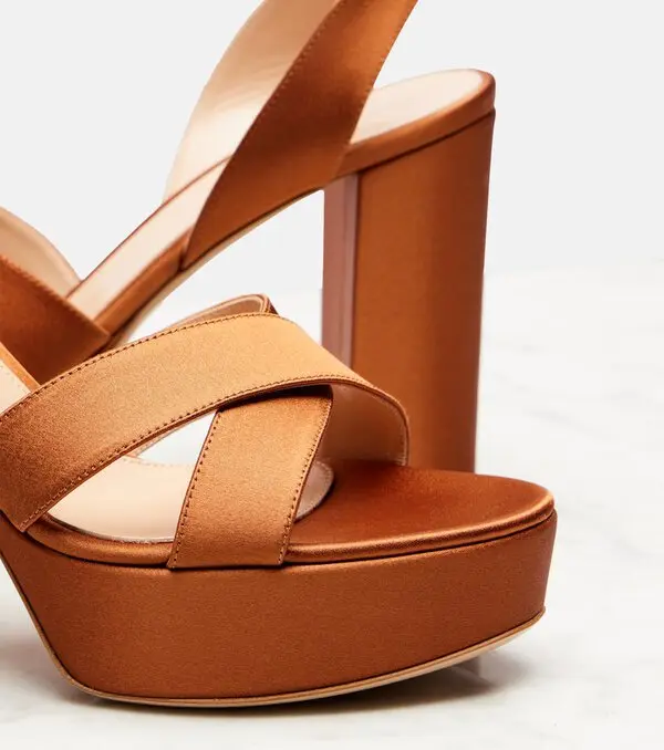 GIANVITO ROSSI Sabrina 105 Platform Sandals - Brown