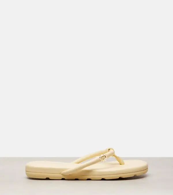GIANVITO ROSSI Fiji Leather Thong Sandals