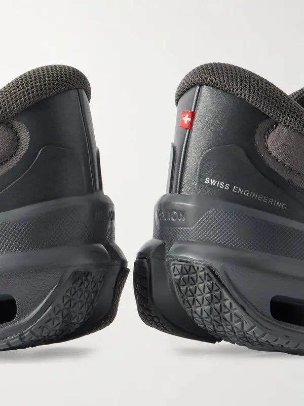 Loewe On Cloudventure 2.0 Sneakers - Metallic