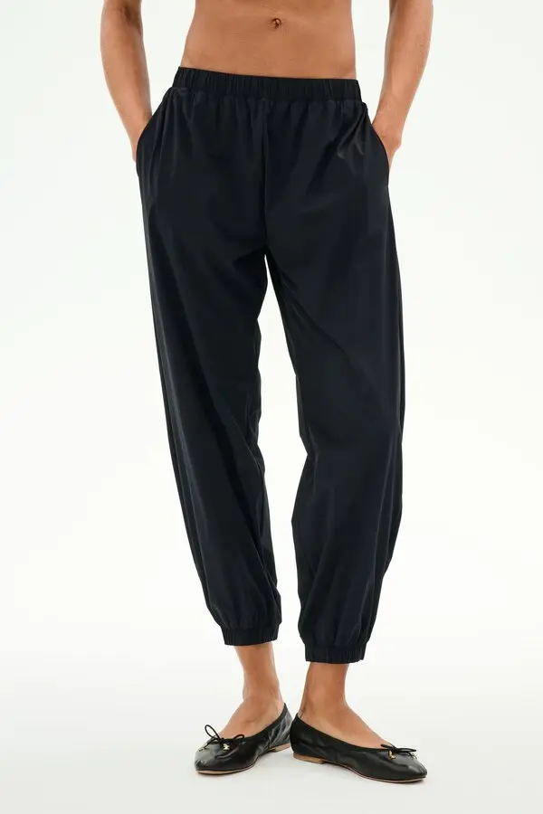 Splits59 Megan Woven Nylon Jogger - Black