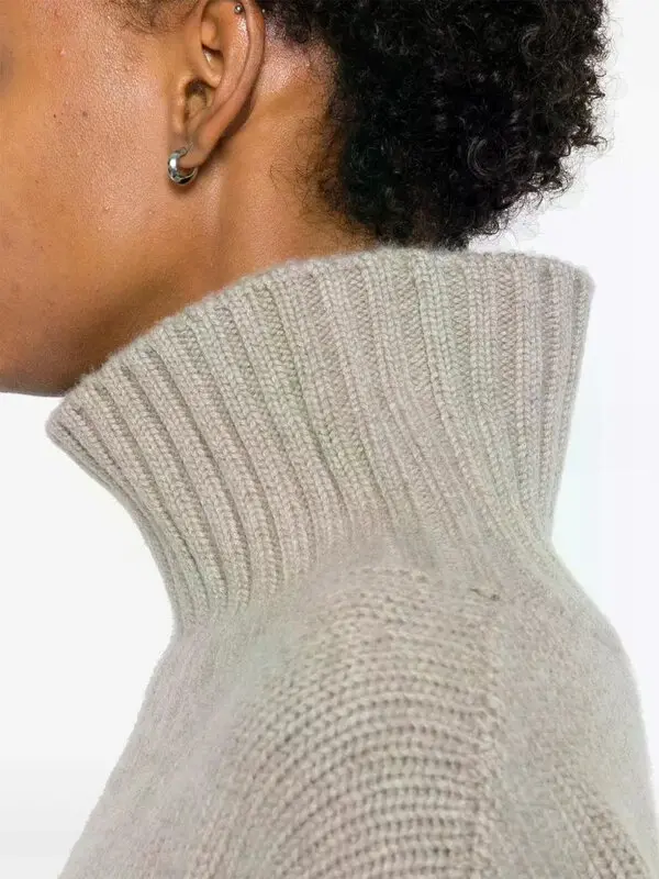 Soft Goat Cashmere Jumper - Grey