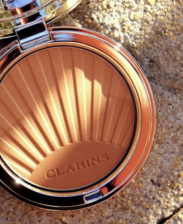 Clarins Luminous Matte Bronzing Powder