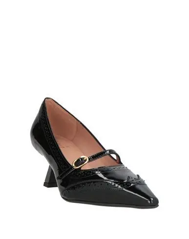 OVYE Pumps In Patent Leather