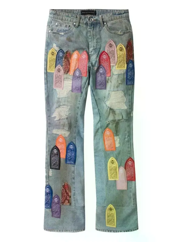 WHO DECIDES WAR Patch Arched Repaired Jeans
