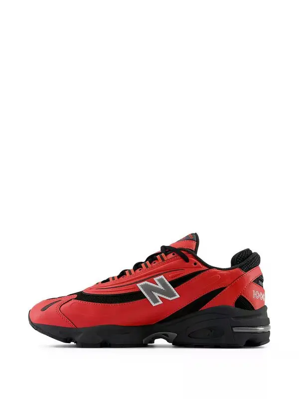 NEW BALANCE 1000 Sneakers - Red
