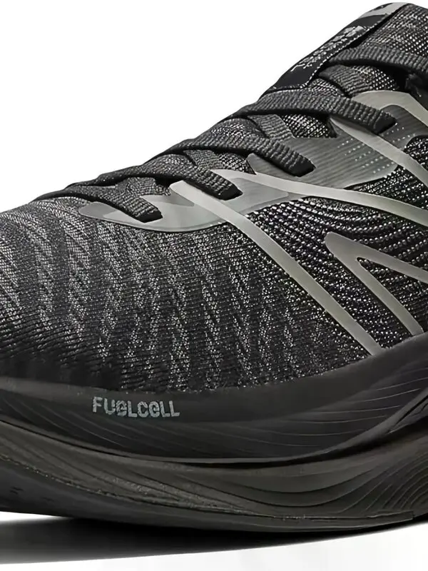 NEW BALANCE Fuelcell Propel V4 Sneakers - Black