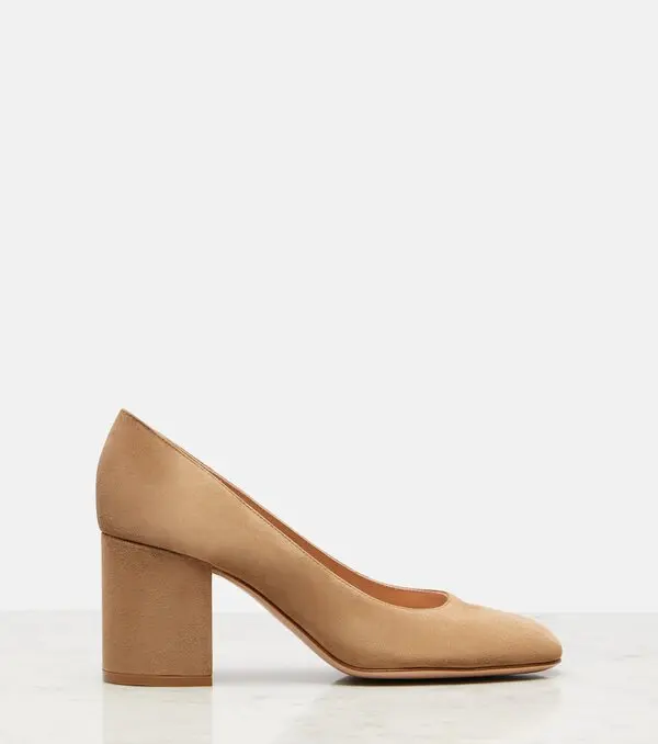 GIANVITO ROSSI Suede Block Heel Pumps - Beige