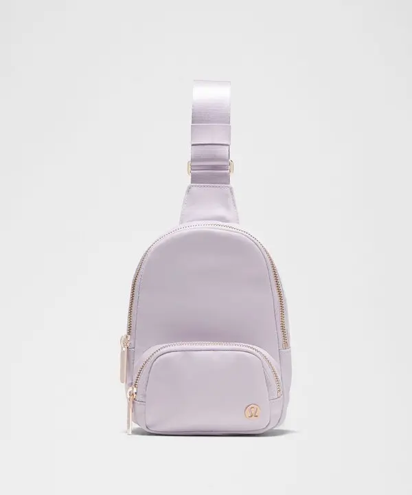 Lululemon Everywhere Sling Bag Small 2l - Faint Lavender