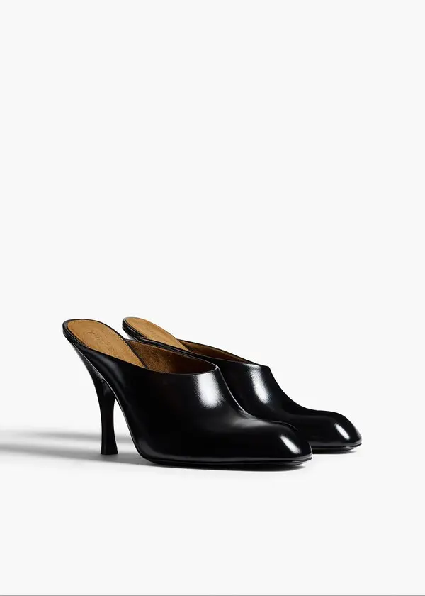 Khaite Colt Mule In Glazed Leather - Black