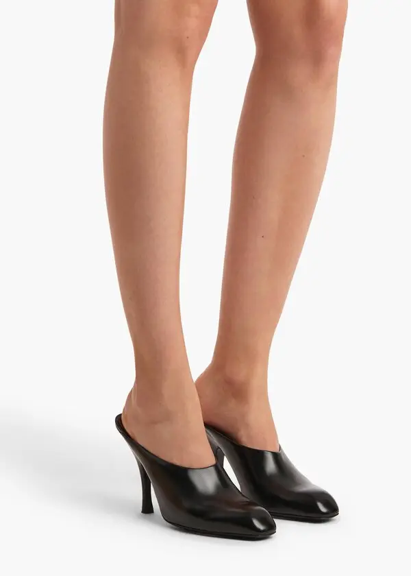 Khaite Colt Mule In Glazed Leather - Black