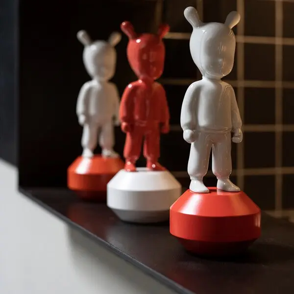 LLADRO The Guest, Little - Red
