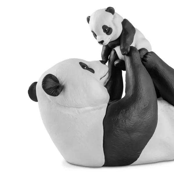 LLADRO Mommy Panda Sculpture