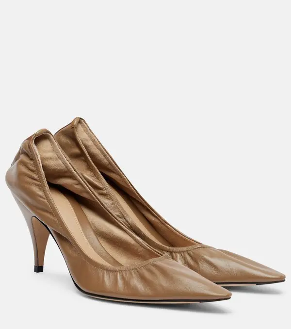 THE ROW Liisa 80 Leather Pumps - Beige