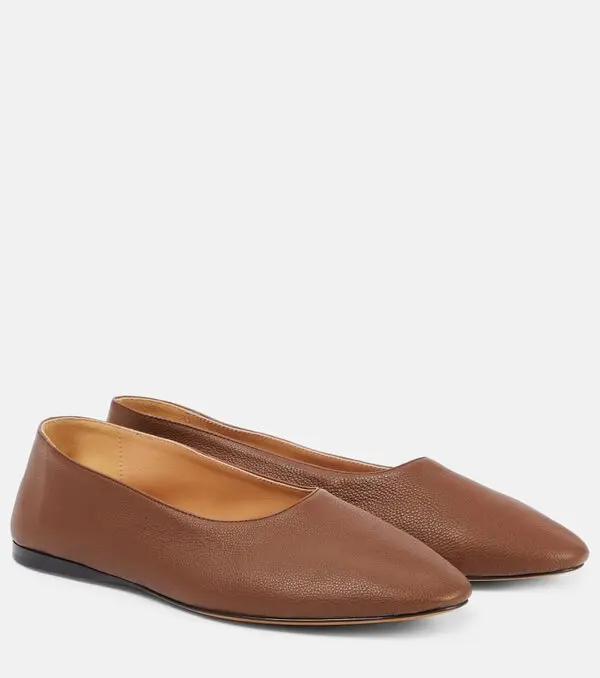 THE ROW Awar Leather Ballet Flats - Brown